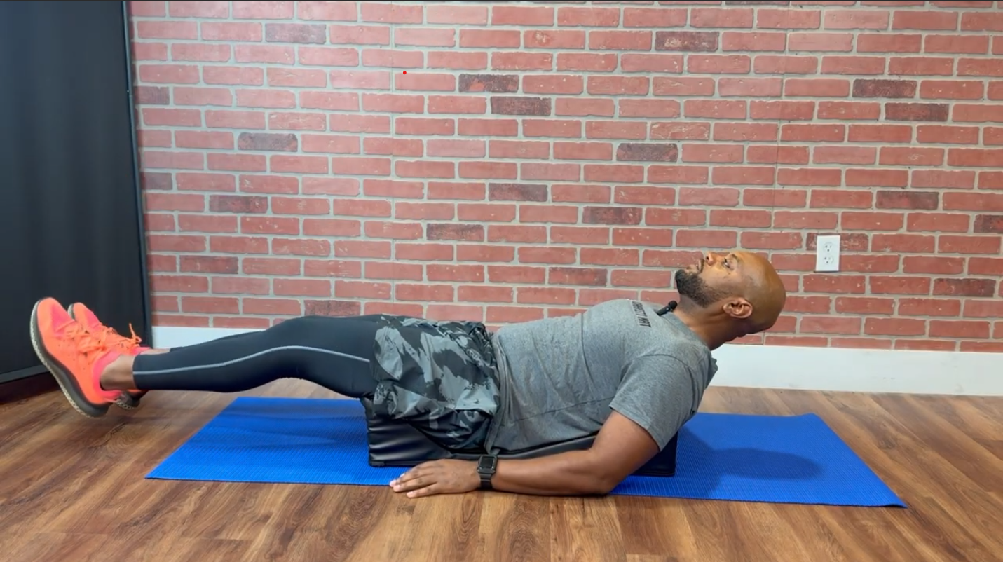 Scissors/Flutter Kicks – Gravity Mat